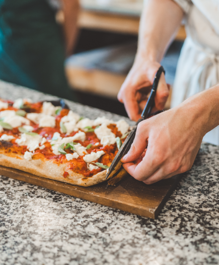 Bienvenue chez Roberto Pizza Romana | Chelsea, Québec