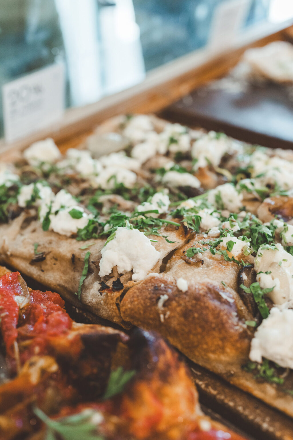 About Us - Roberto Pizza Romana