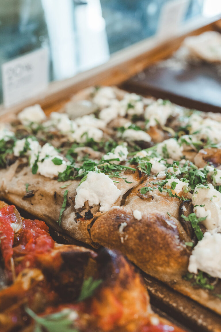 About Us - Roberto Pizza Romana